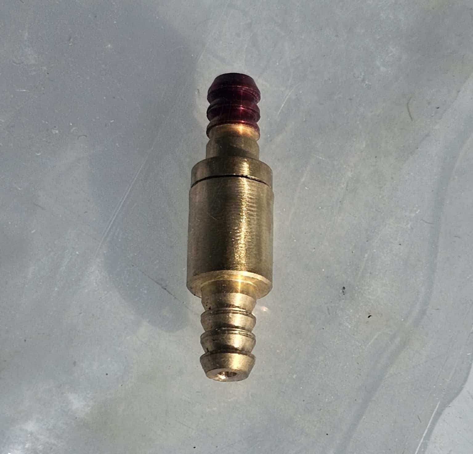 Clapet anti-retour pour durite de réservoir arrière - kove moto